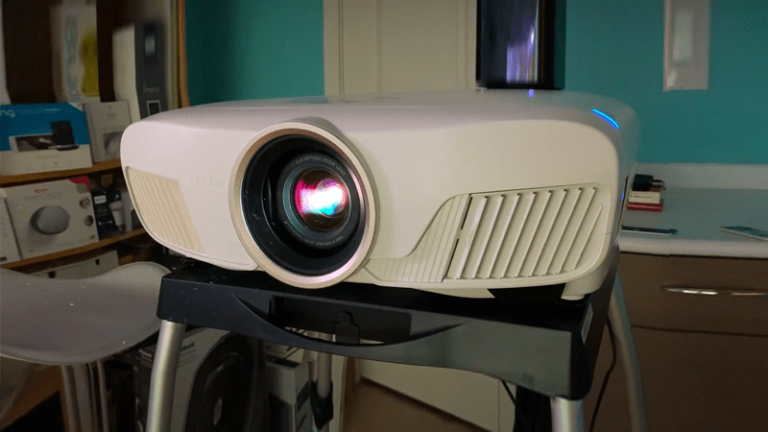 Best Projectors Under 2000 | Top 5 | HD, 4K, 3D, UST | Guide 2025